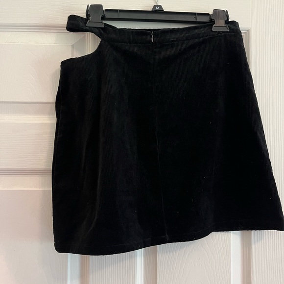 Elodie Skirts Elodie Black Mini Skirt Corduroy Texture Size Large Nwt Poshmark